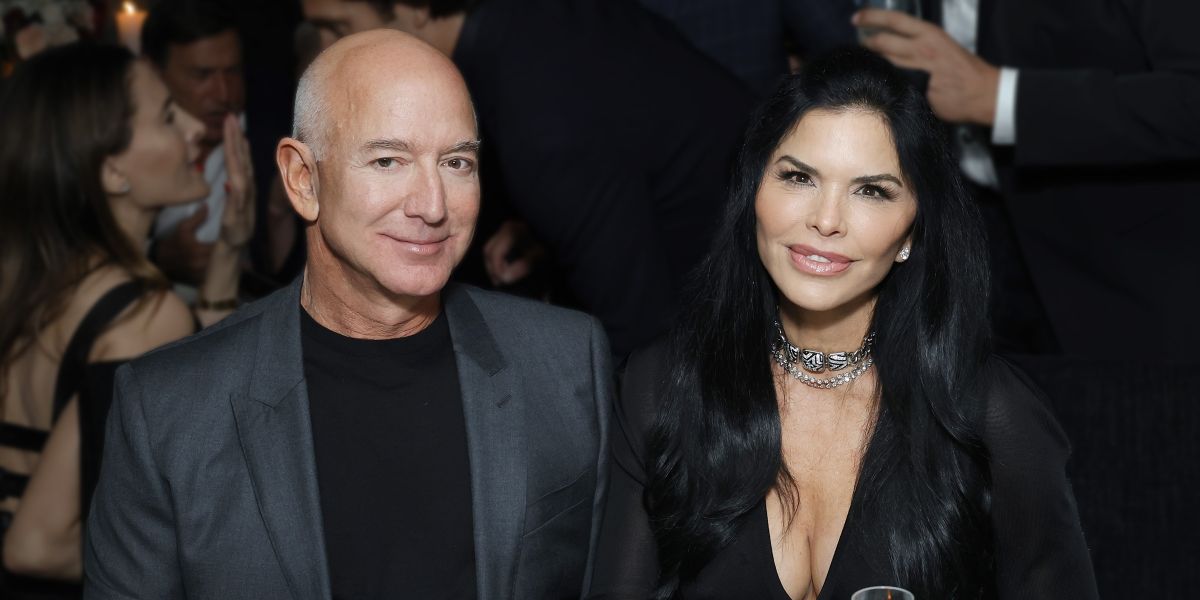 L’invitation de mariage de Lauren Sánchez et Jeff Bezos enflamme les ...